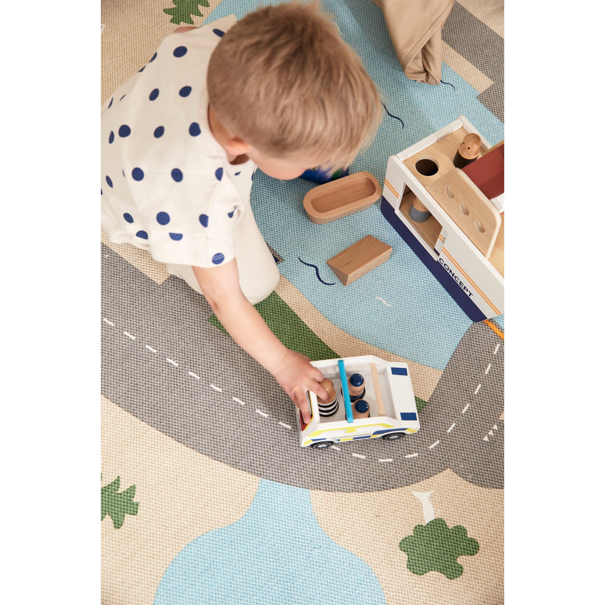 Kid's Concept Police Car Aiden – Petit Bazaar