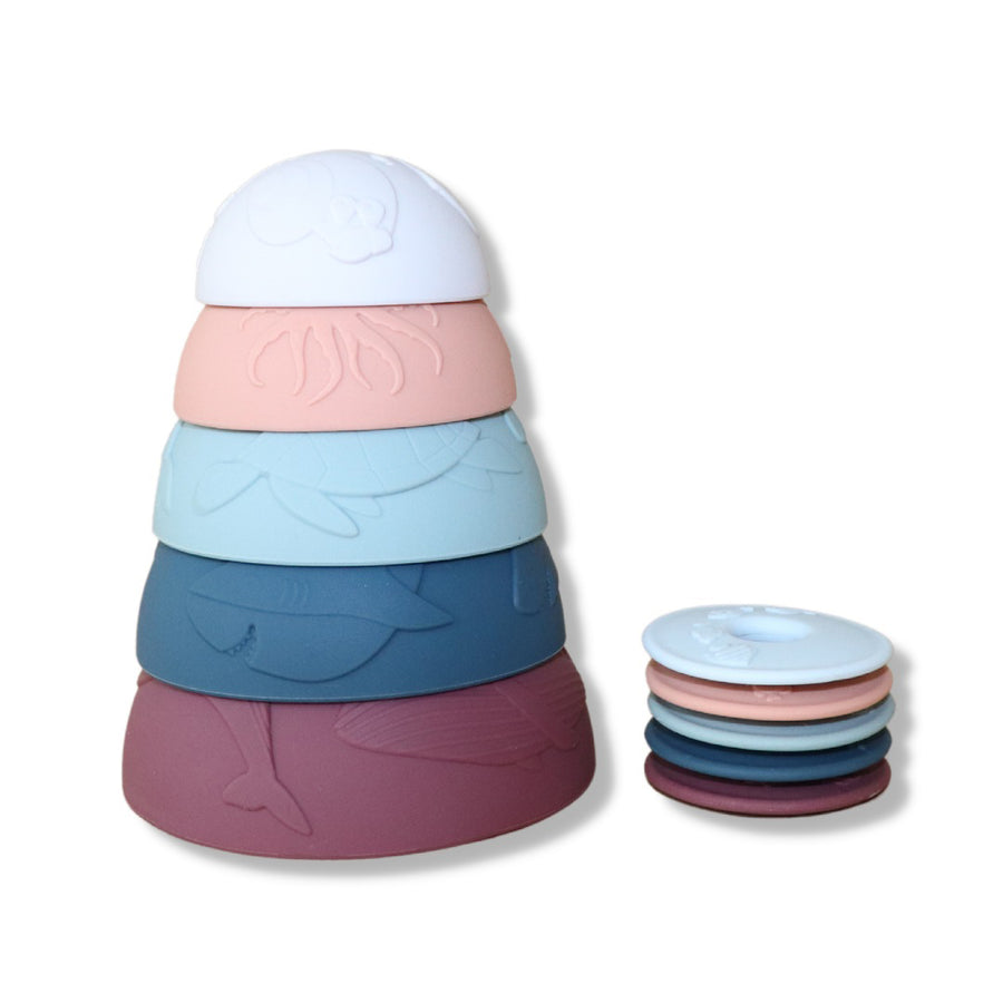 Jellystone Designs Ocean Stacking Cups Earth – Petit Bazaar