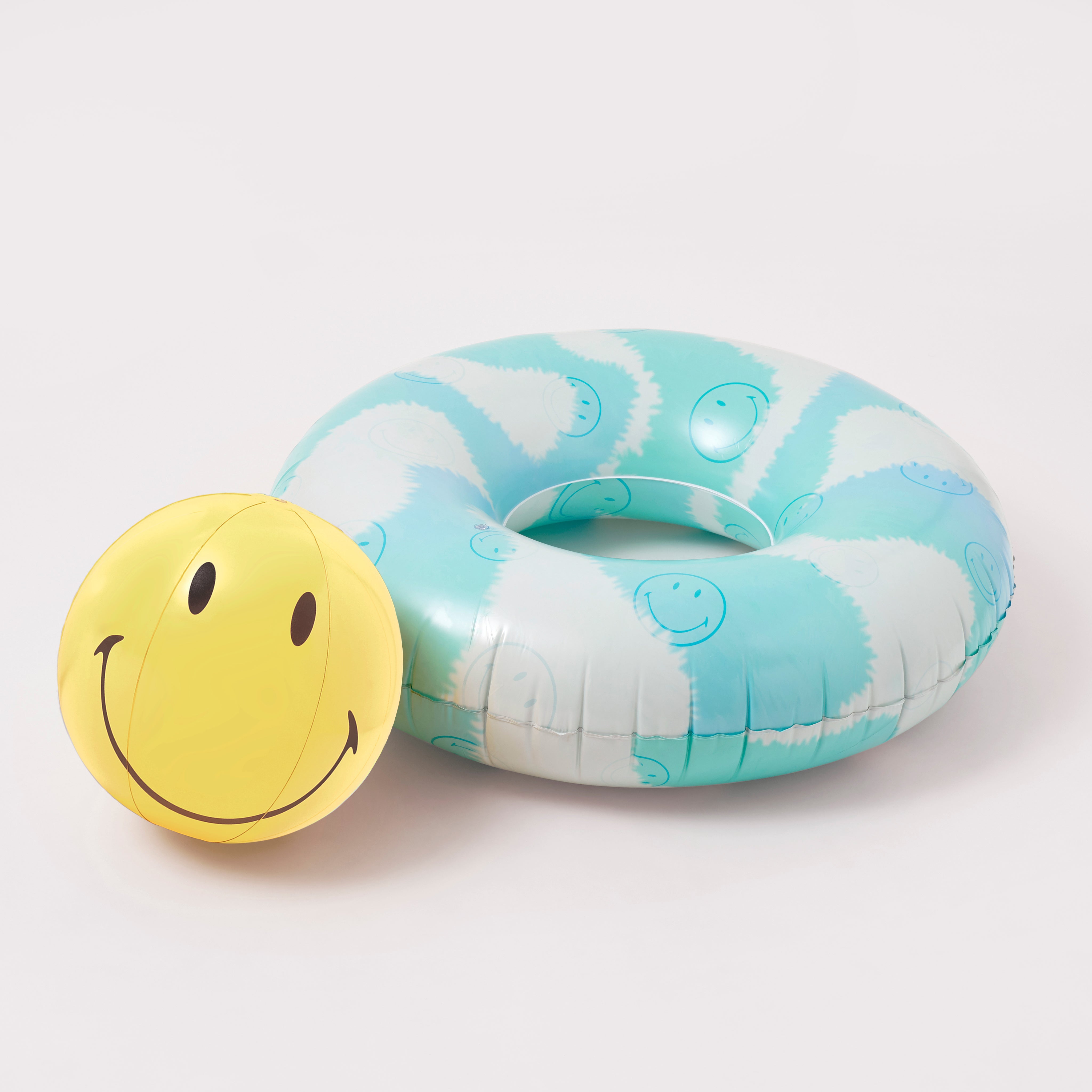 SUNNYLiFE Pool Ring & Ball Smiley – Petit Bazaar