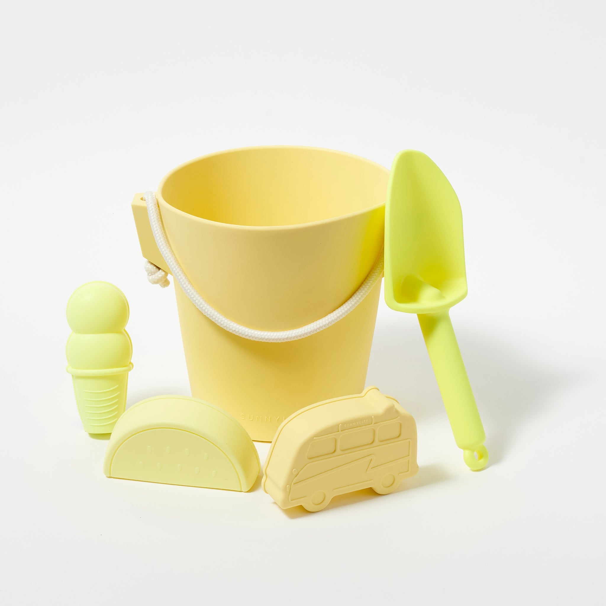 SUNNYLiFE Silicone Bucket & Spade Set Citrus – Petit Bazaar